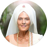 Online Kundalini Yoga Teacher Training - Gloria Latham